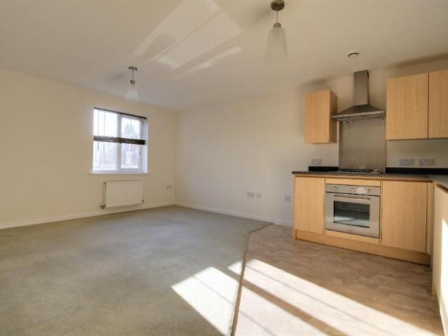 2 bedroom maisonette to rent