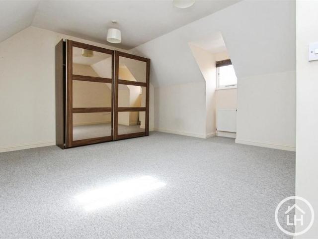 2 bedroom maisonette to rent