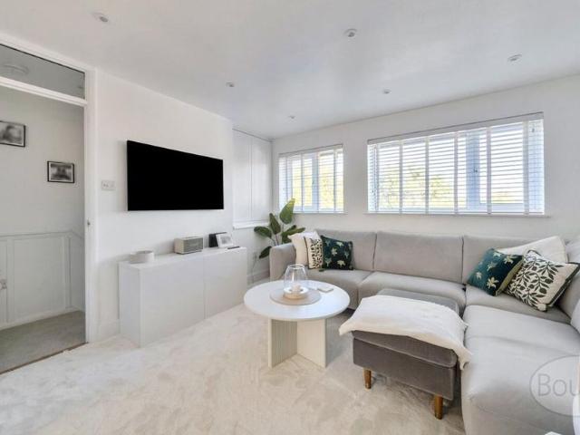 2 bedroom maisonette to rent