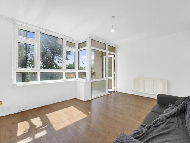 2 bedroom maisonette to rent