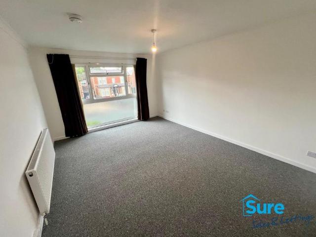 2 bedroom maisonette to rent