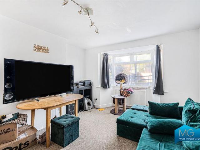2 bedroom maisonette to rent