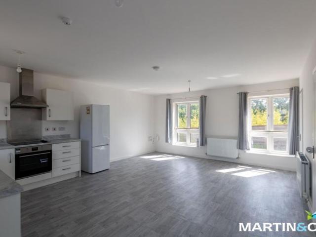 2 bedroom maisonette to rent
