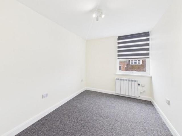 2 bedroom maisonette to rent