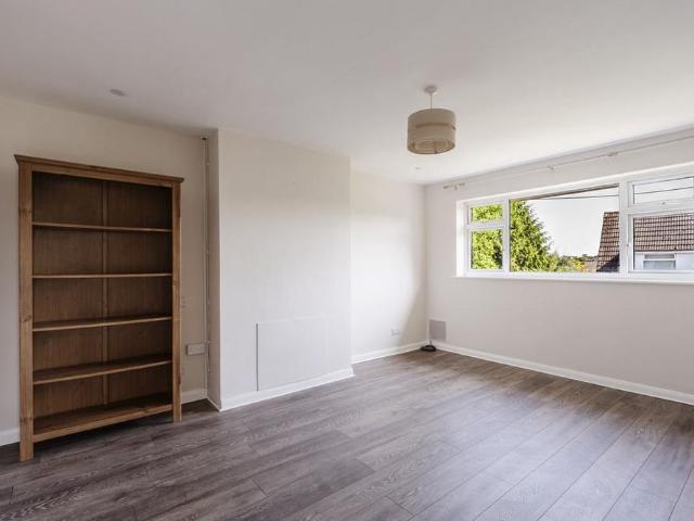 2 bedroom maisonette to rent