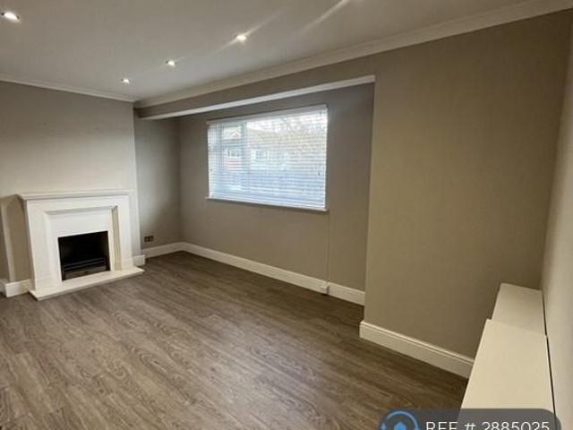 2 bedroom maisonette to rent