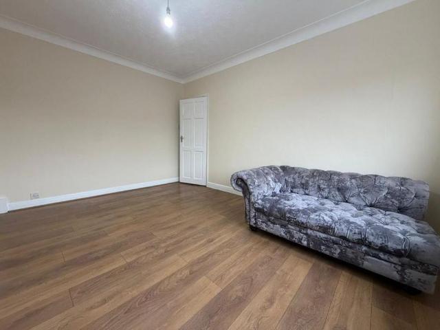 2 bedroom maisonette to rent