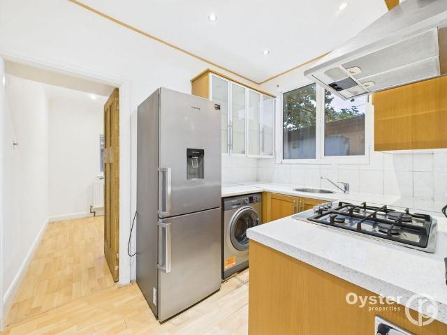 2 bedroom maisonette to rent