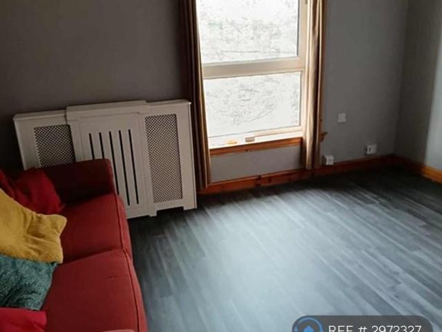 2 bedroom maisonette to rent