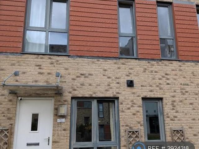 2 bedroom maisonette to rent