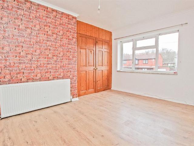 2 bedroom Maisonette to rent