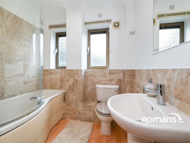 2 bedroom maisonette to rent