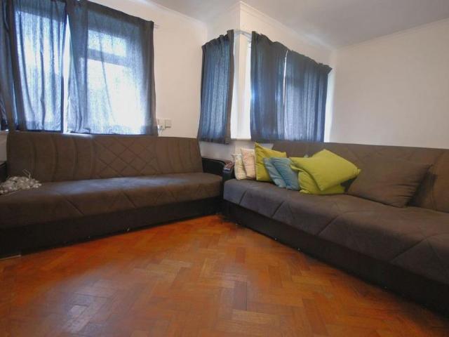 2 bedroom maisonette to rent