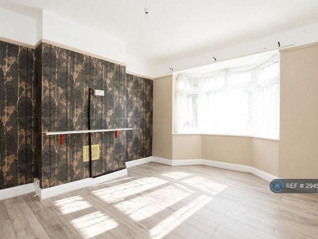 2 bedroom maisonette to rent