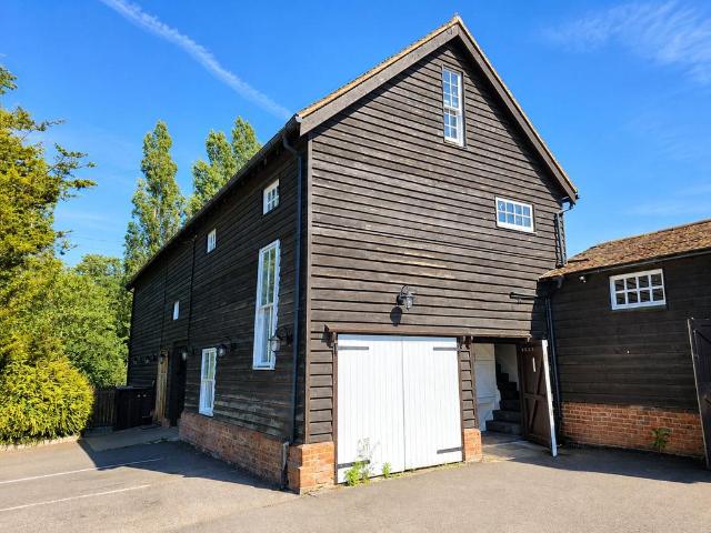 2 bedroom maisonette to rent