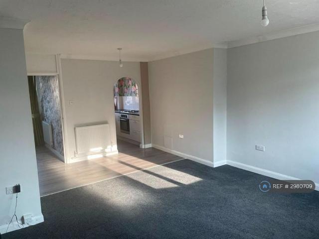 2 bedroom maisonette to rent