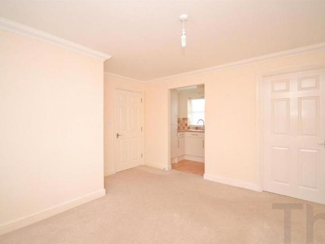 2 bedroom maisonette to rent