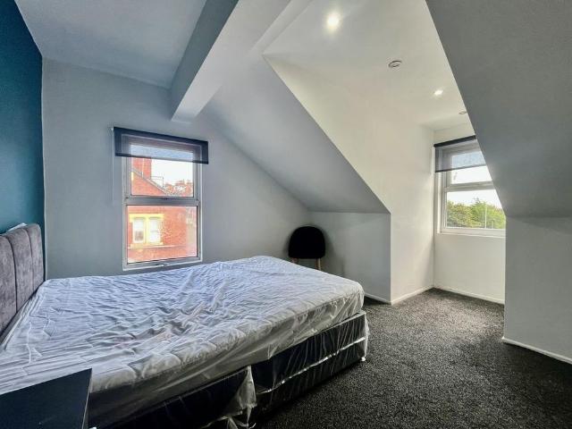 2 bedroom maisonette to rent