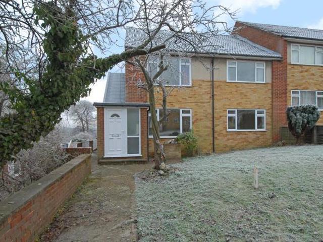 2 bedroom maisonette to rent