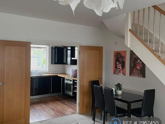 2 bedroom maisonette to rent