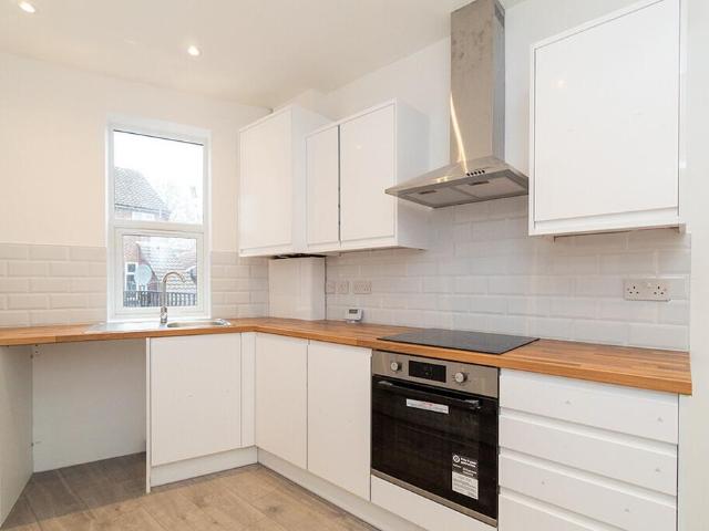 2 bedroom maisonette to rent