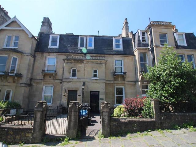 2 bedroom maisonette to rent