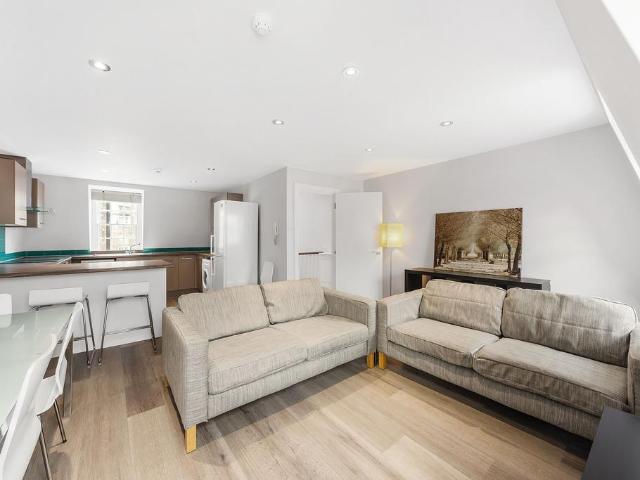 2 bedroom maisonette to rent