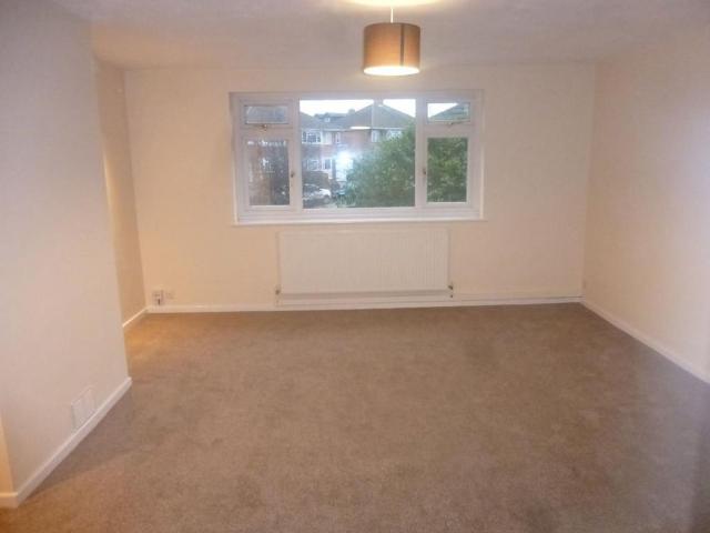 2 bedroom maisonette to rent