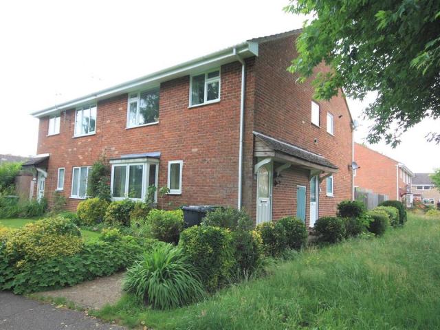 2 bedroom maisonette to rent