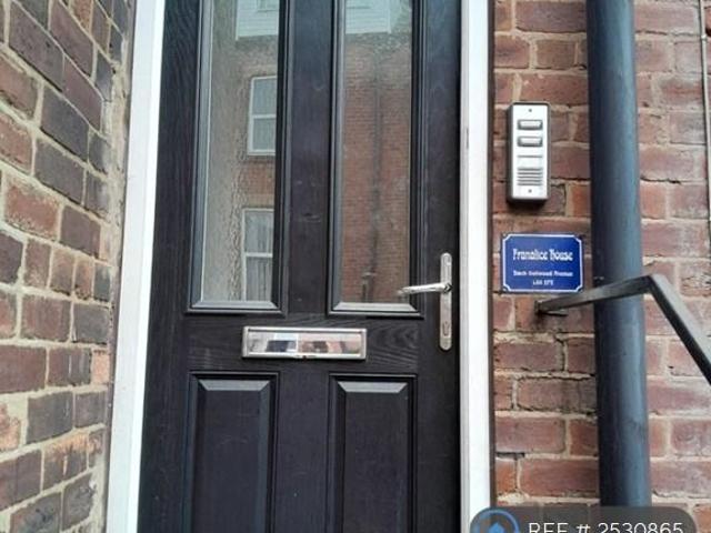 2 bedroom maisonette to rent