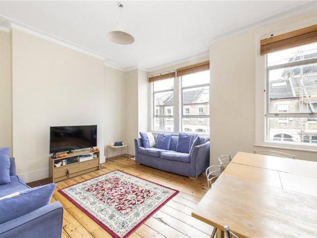 2 bedroom maisonette to rent
