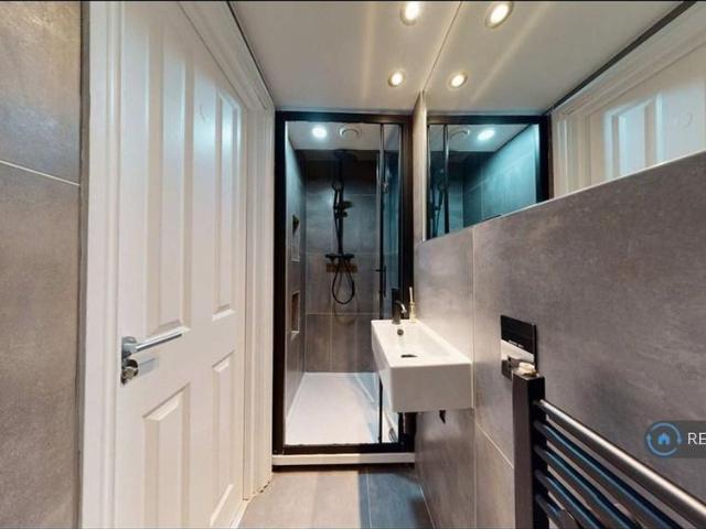 2 bedroom maisonette to rent