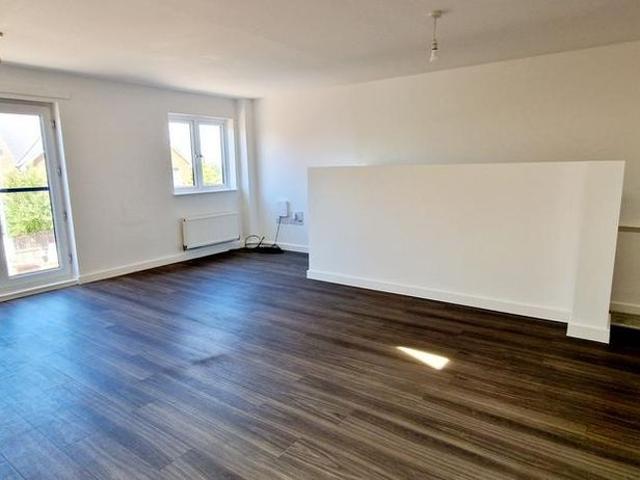 2 bedroom maisonette to rent