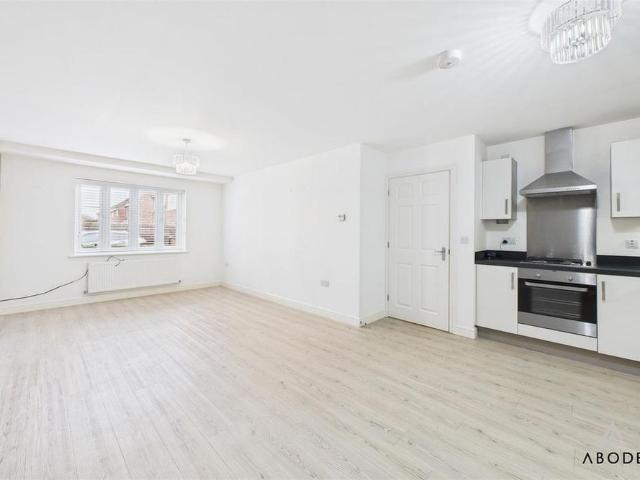 2 bedroom maisonette to rent
