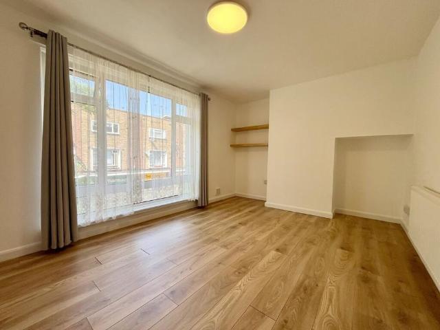 2 bedroom maisonette to rent