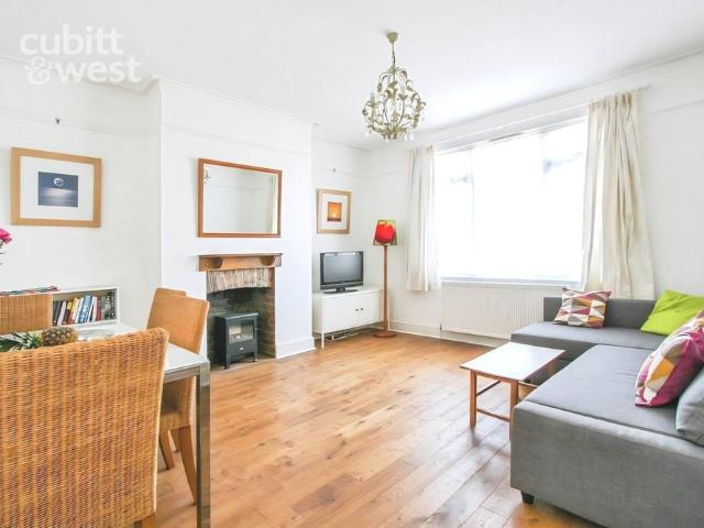2 bedroom maisonette to rent