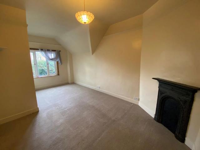 2 bedroom maisonette to rent