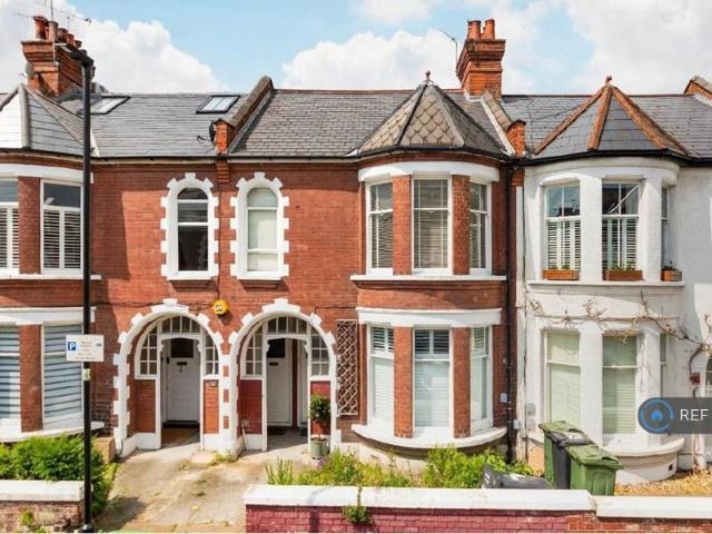 2 bedroom maisonette to rent