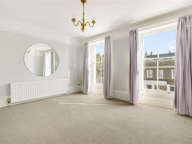 2 bedroom maisonette to rent