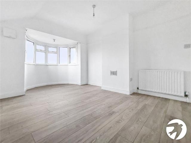 2 bedroom maisonette to rent