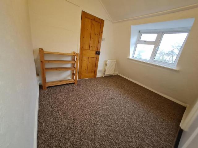 2 bedroom maisonette to rent