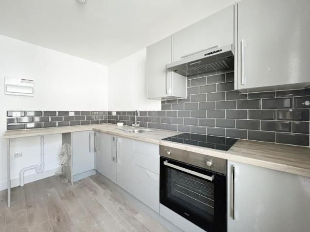 2 bedroom maisonette to rent