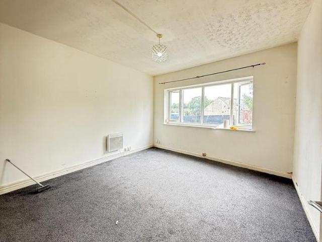2 bedroom maisonette to rent