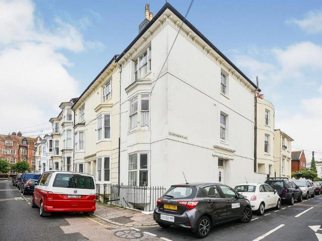 2 bedroom maisonette to rent