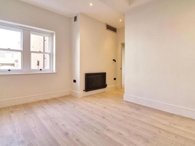 2 bedroom maisonette to rent