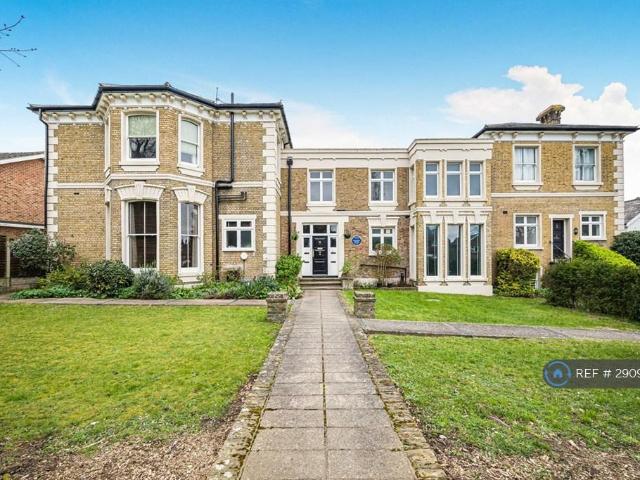 2 bedroom maisonette to rent