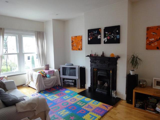 2 bedroom maisonette to rent