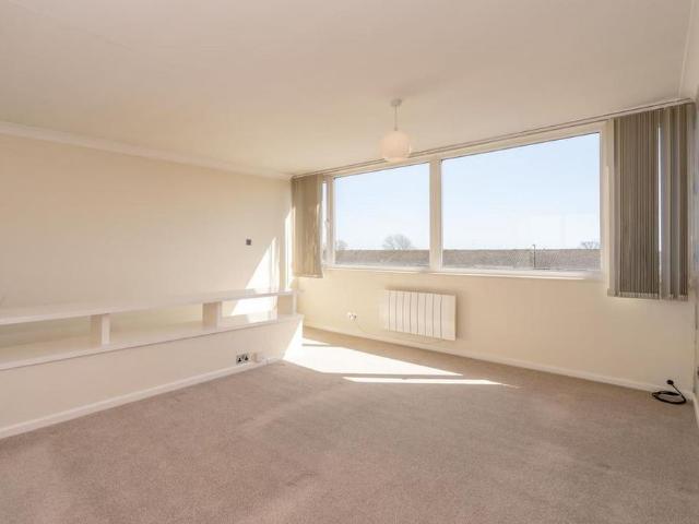 2 bedroom maisonette to rent