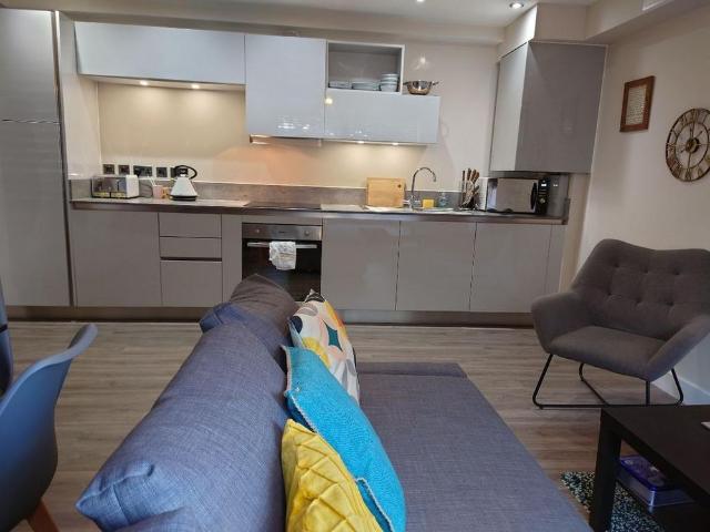 2 bedroom maisonette to rent
