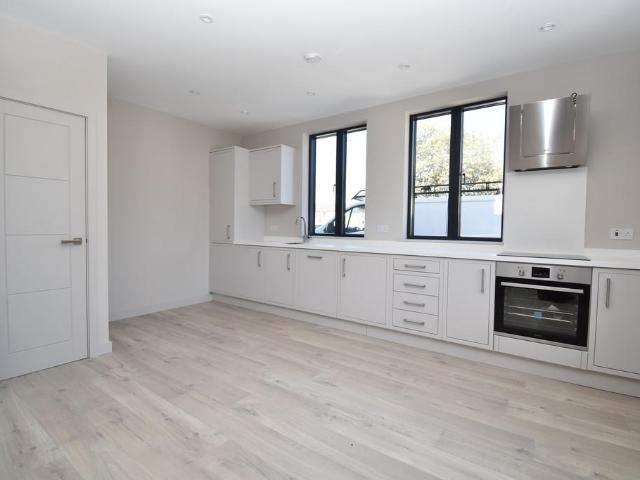 2 bedroom maisonette to rent